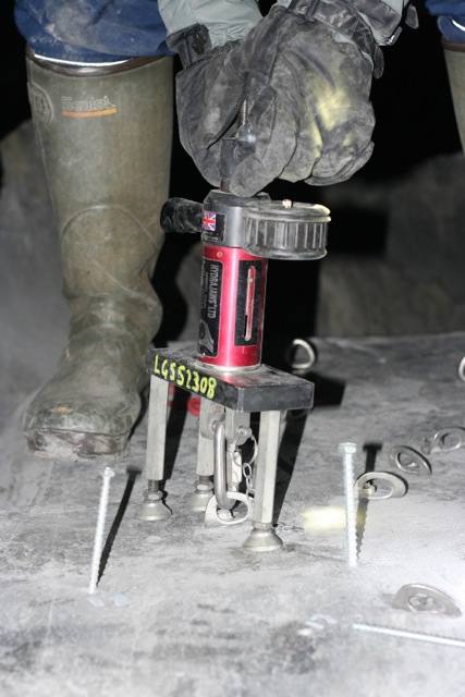 Bolts test Spit RockScrew_09 – Training for Underground Explorers
